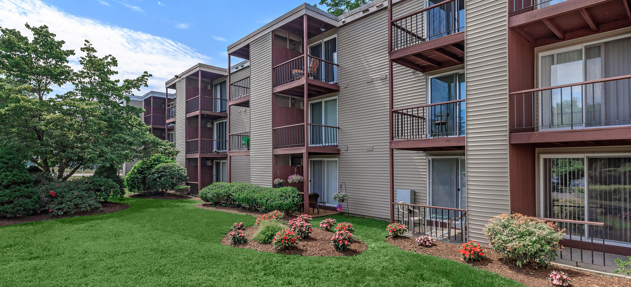 Autumn Ridge - Apartments in East Haven, CT